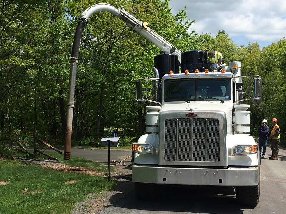 Vacuum Excavation Services | Rogers Hydro Vac Services